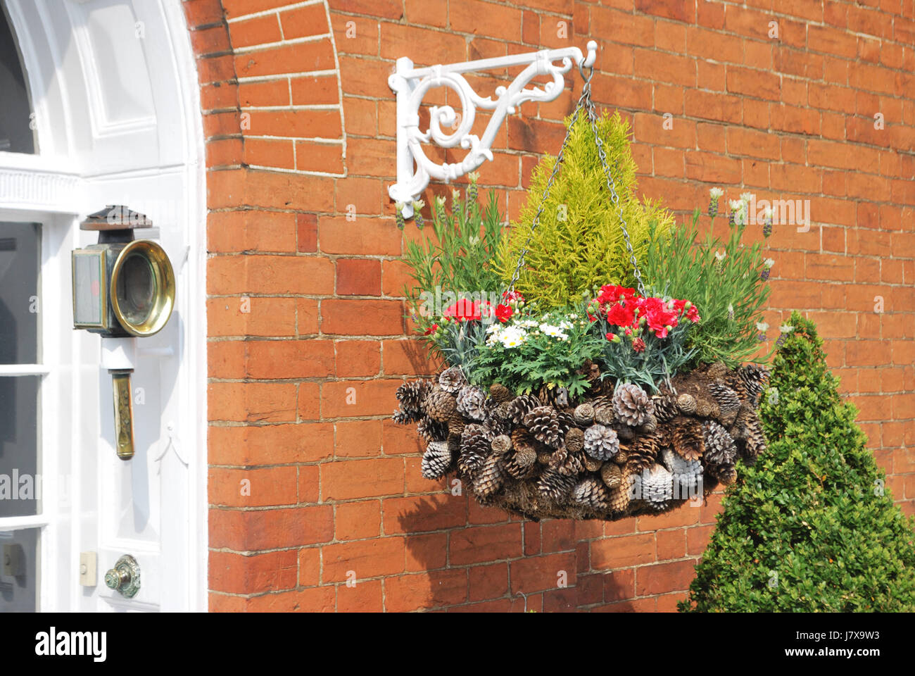 garden basket traditional brick fern english red hanging hang up garden ...