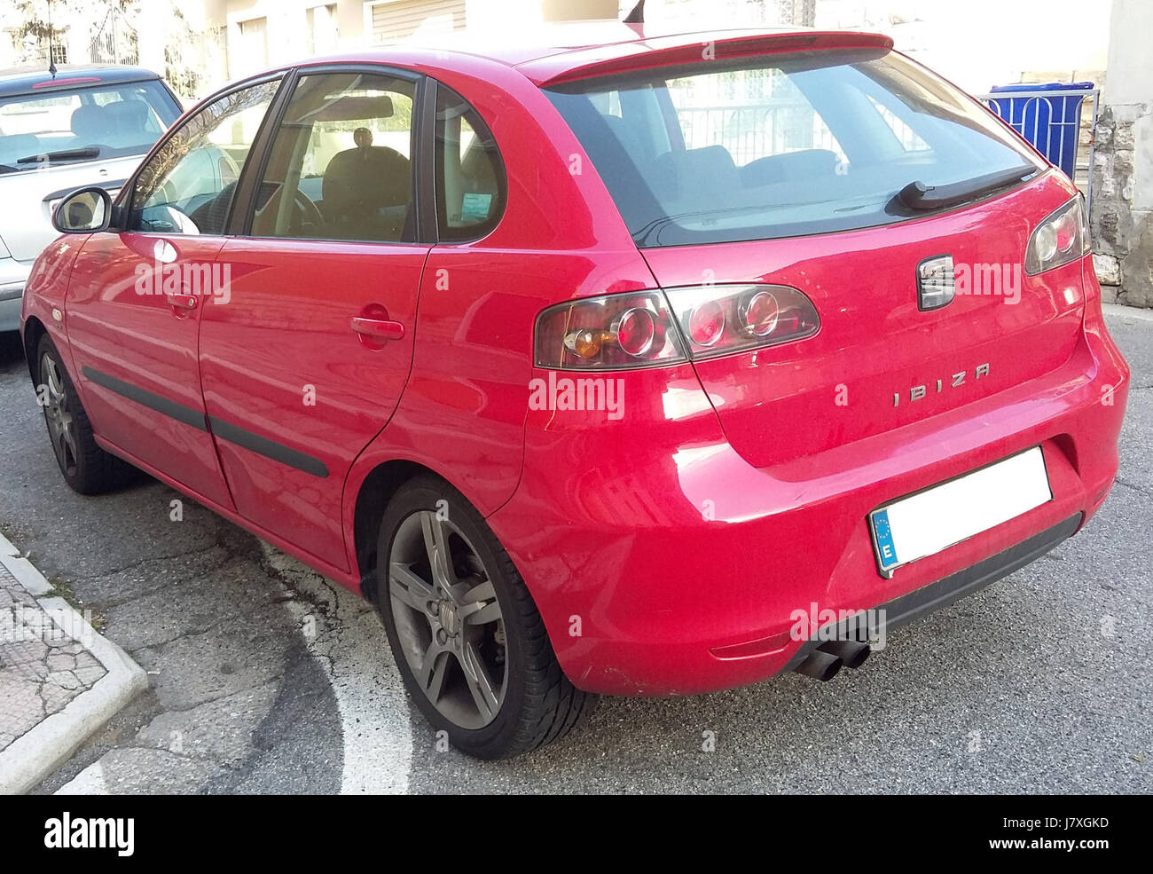 Photograph of the rear view of a 2002–2008 Seat Ibiza, a compact ...
