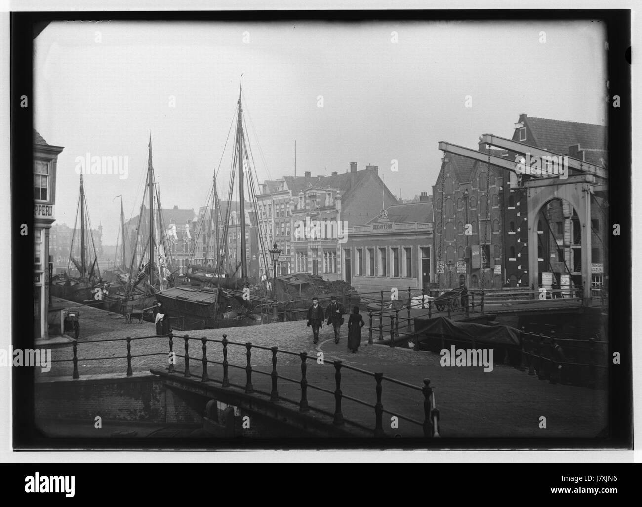 Side view of canal Black and White Stock Photos & Images - Alamy