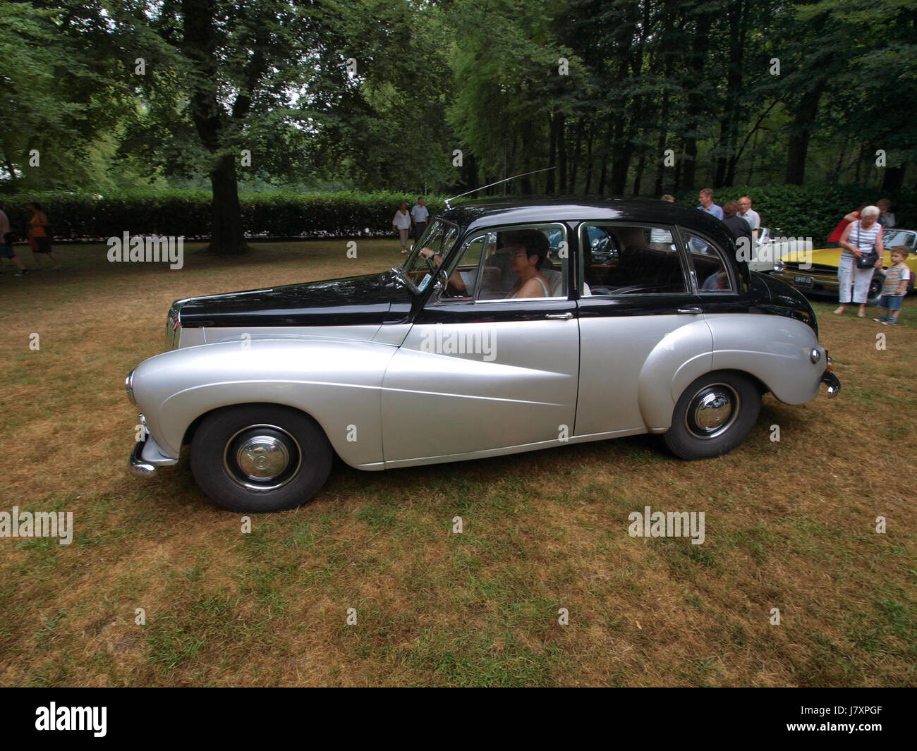 Daimler hi-res stock photography and images - Alamy