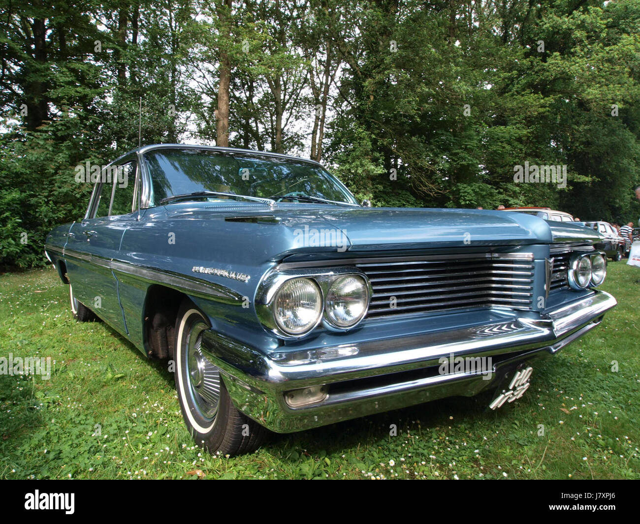 Automobile vintage magazines hi-res stock photography and images - Alamy