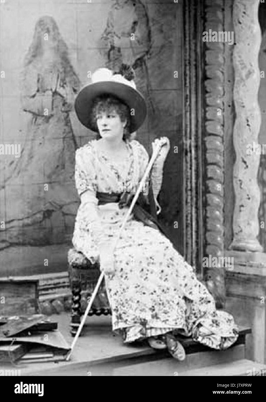 This photograph by Nadar captures the renowned French actress Sarah ...