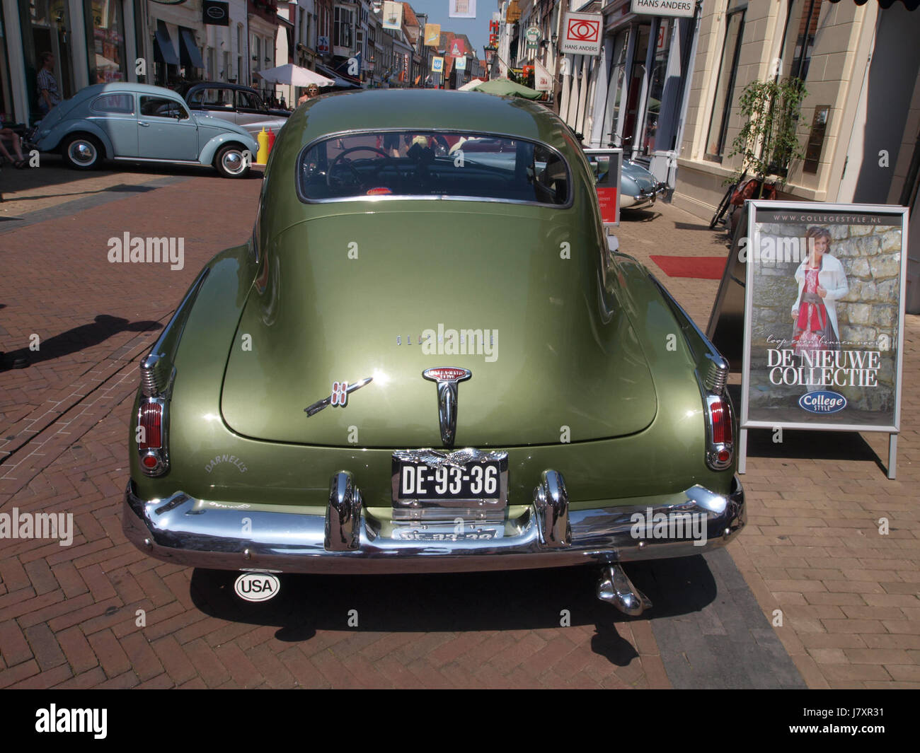 The 1950 Oldsmobile Rocket 88 is a classic American car, notable for its sleek design and ...
