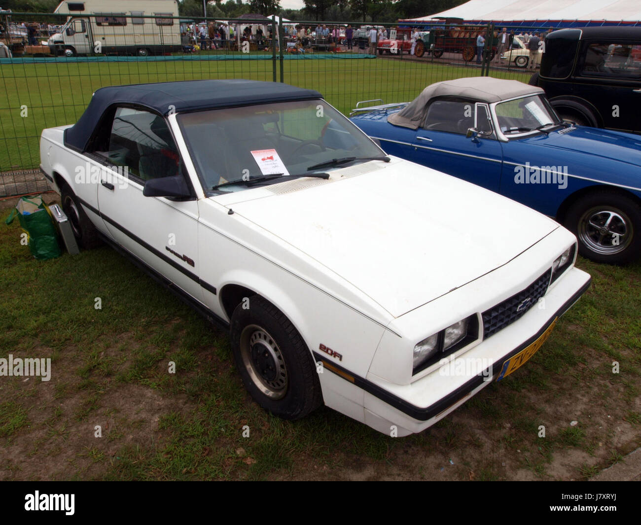 Chevrolet cavalier 1980s hi-res stock photography and images - Alamy