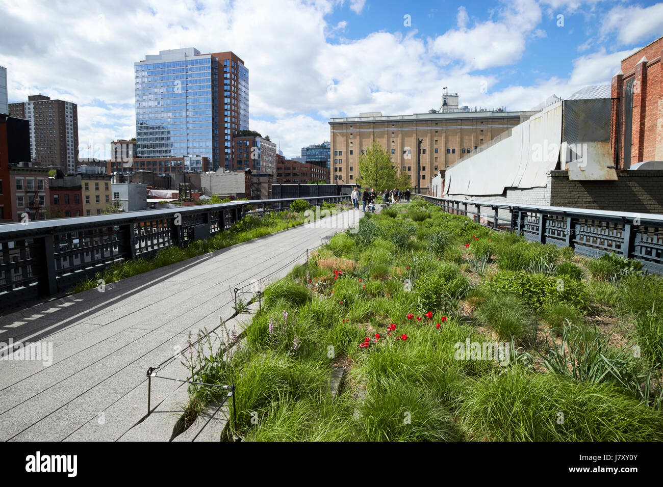 New york city highline park high line hi-res stock photography and ...