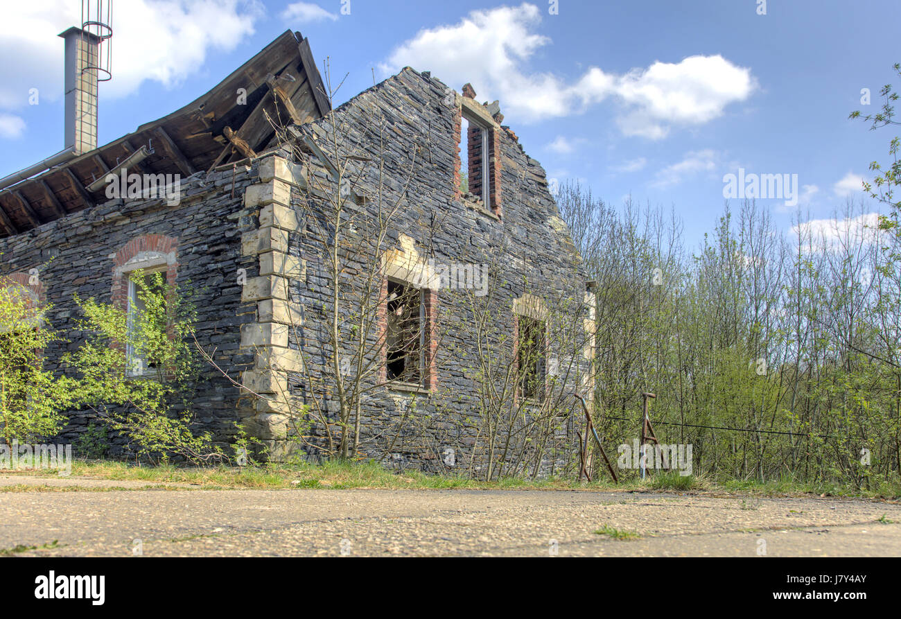house building ruin redevelopment buildings abandon go away depart ...