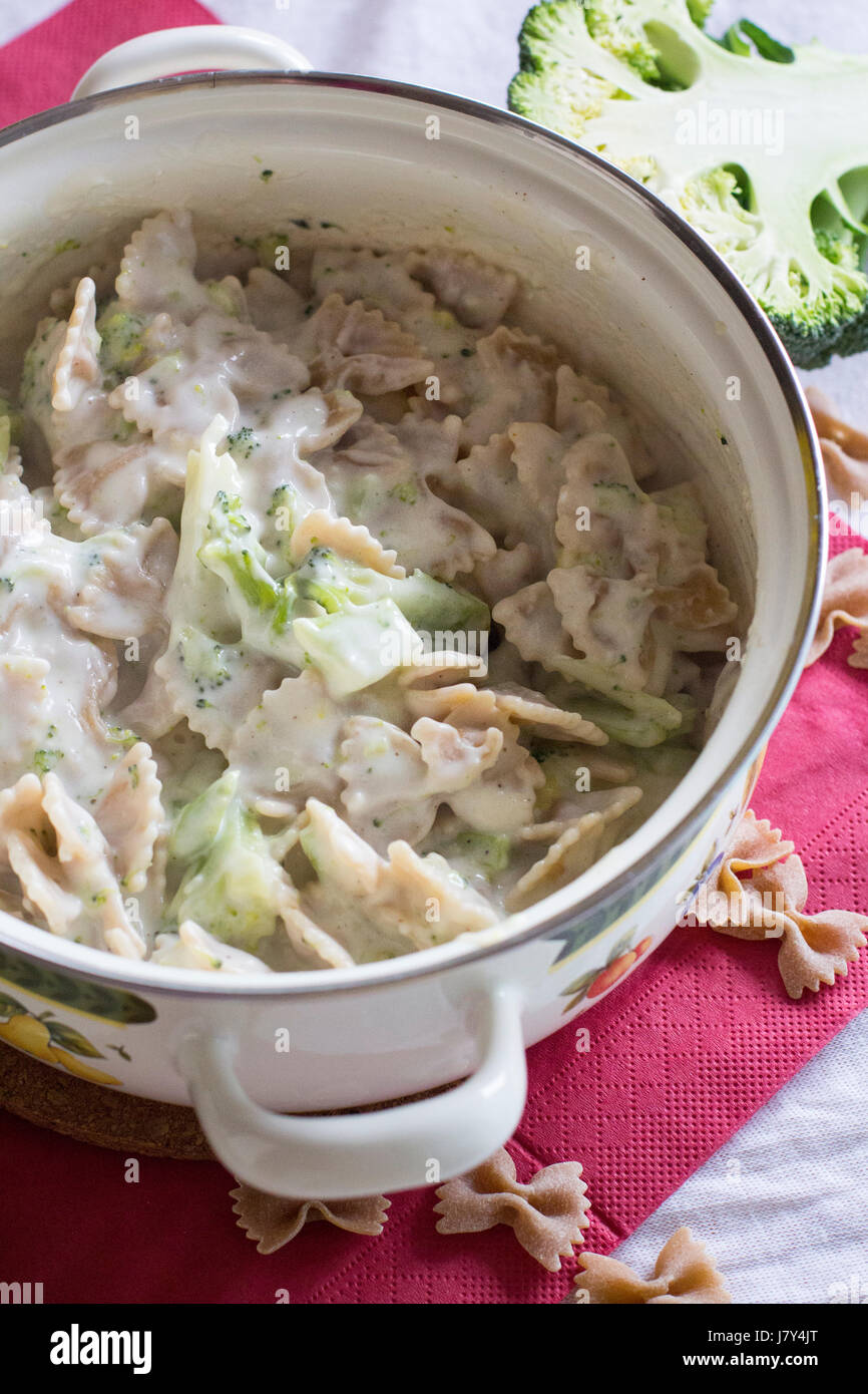 butterfly pasta in a saucepan Stock Photo - Alamy