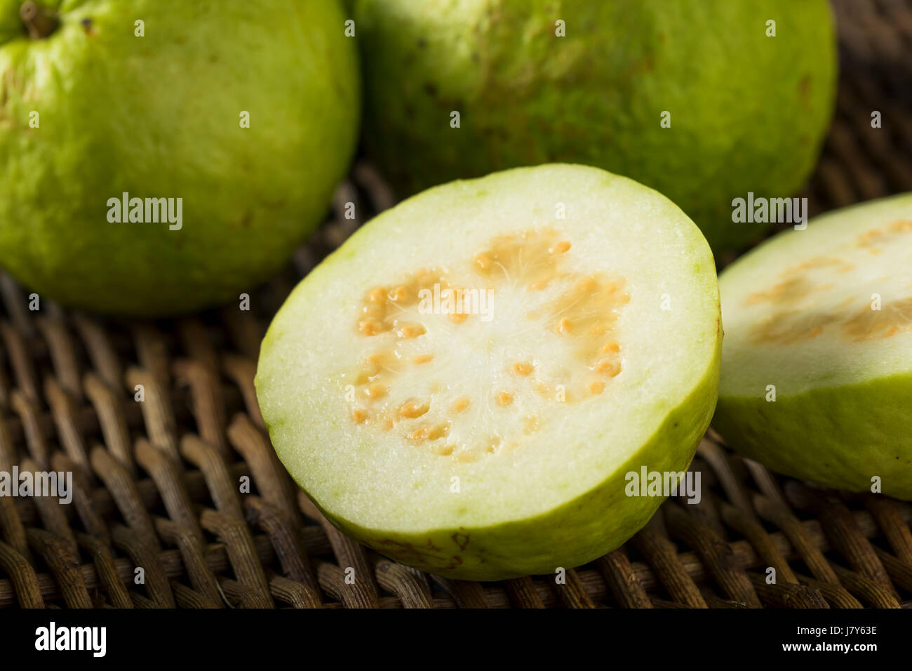 Large guavas hi-res stock photography and images - Alamy