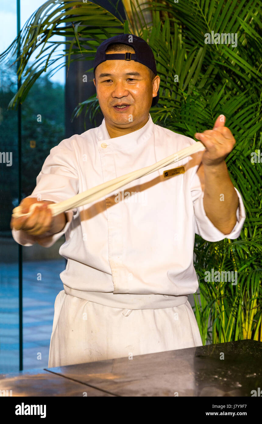 Chinese chef hi-res stock photography and images - Alamy