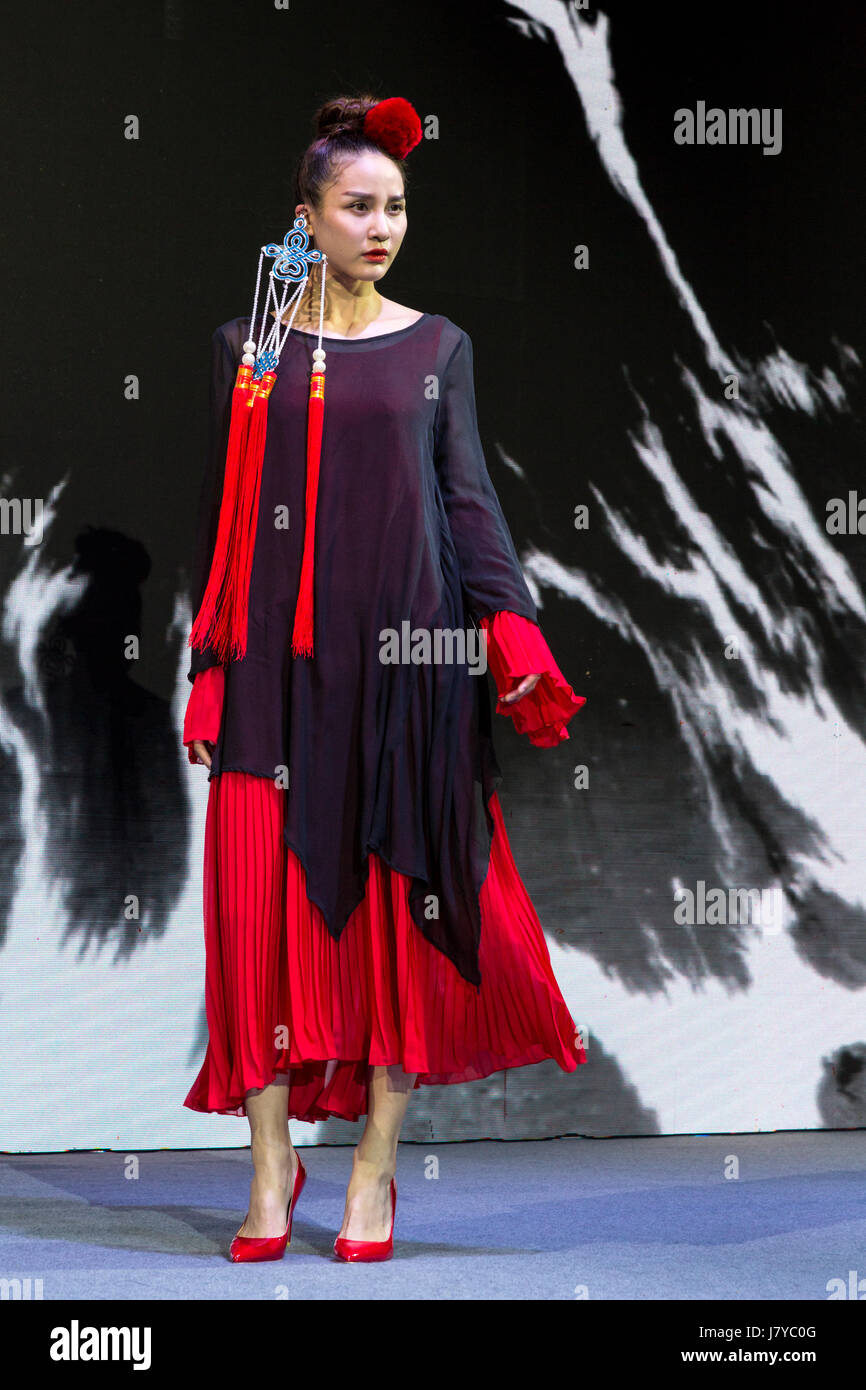 Wenzhou, Zhejiang, China. Chinese Fashion Show Model. FOR EDITORIAL USE ...