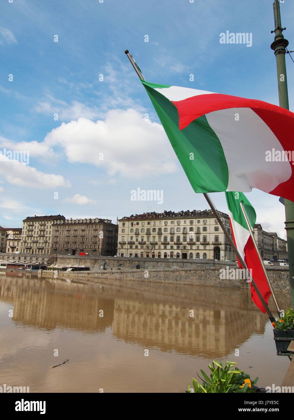 flags italy march europe italian flags anniversary italia unification ...
