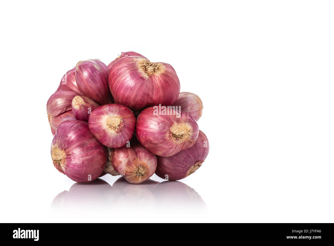 Bunch Thai shallots. Studio shot isolated on white background Stock ...