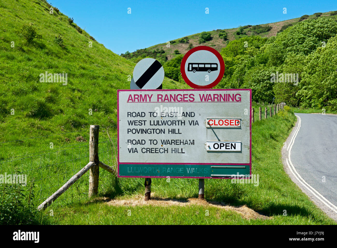 Army ranges hi-res stock photography and images - Alamy