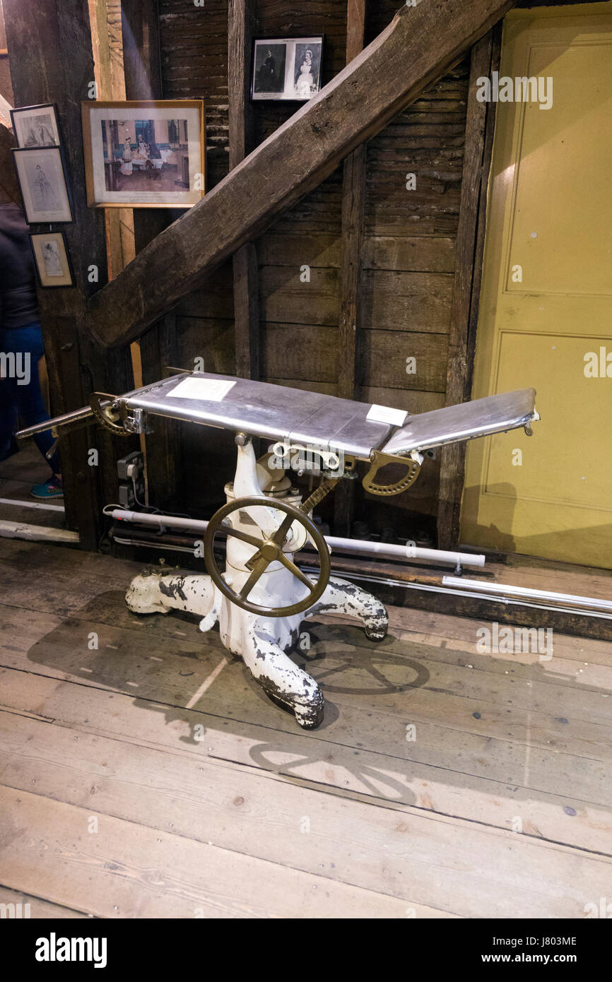 19th century metal operating table for children (Old Operating Theatre ...