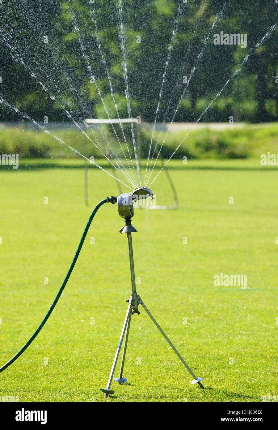 Water sprinkler sports pitch hi-res stock photography and images - Alamy