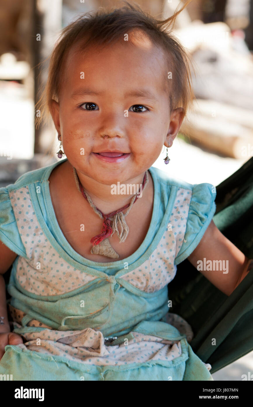 Asia portrait poor miserable indigent hi-res stock photography and ...