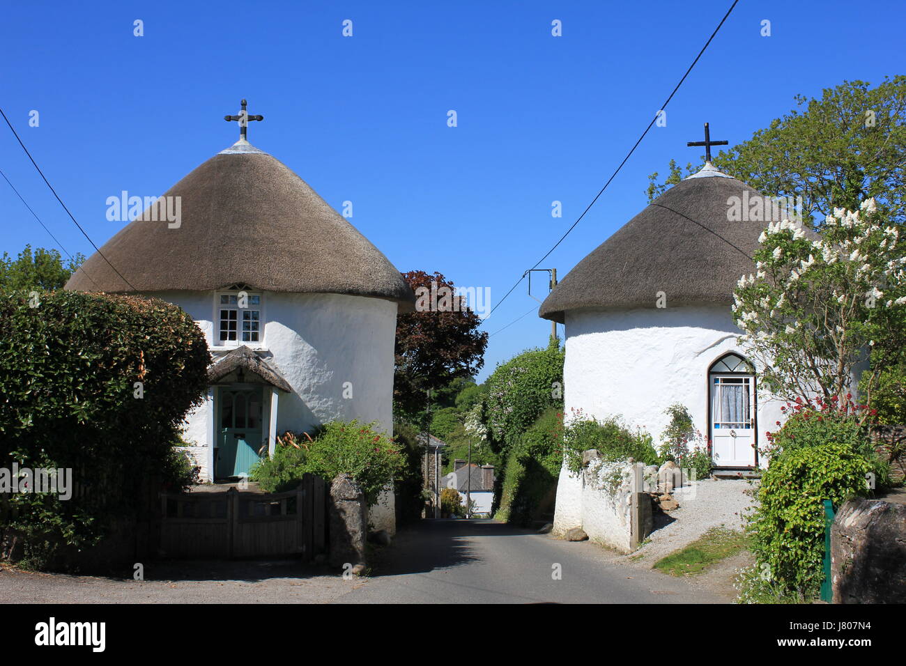 Zwei huser hi-res stock photography and images - Alamy