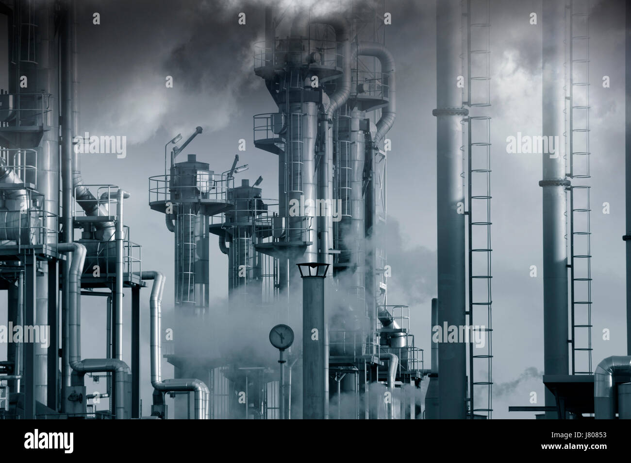 industry pollution fuel gas petrochemical oil toxic poisonous ...