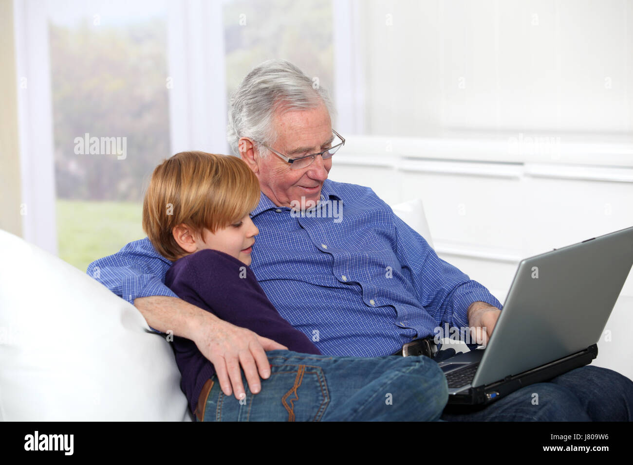 laptop notebook computers computer laugh laughs laughing twit giggle ...