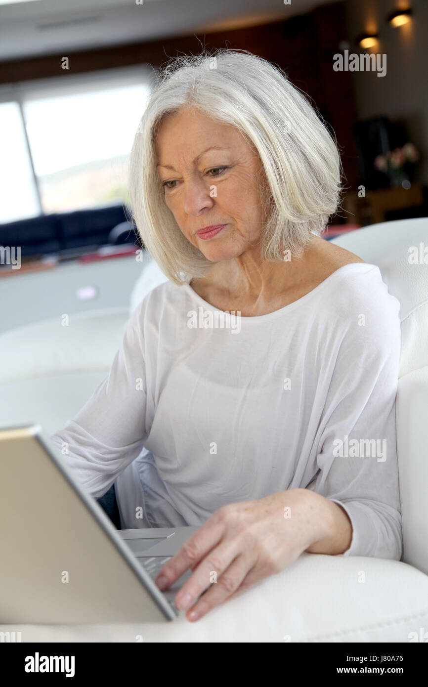 woman laptop notebook computers computer beautiful beauteously nice ...