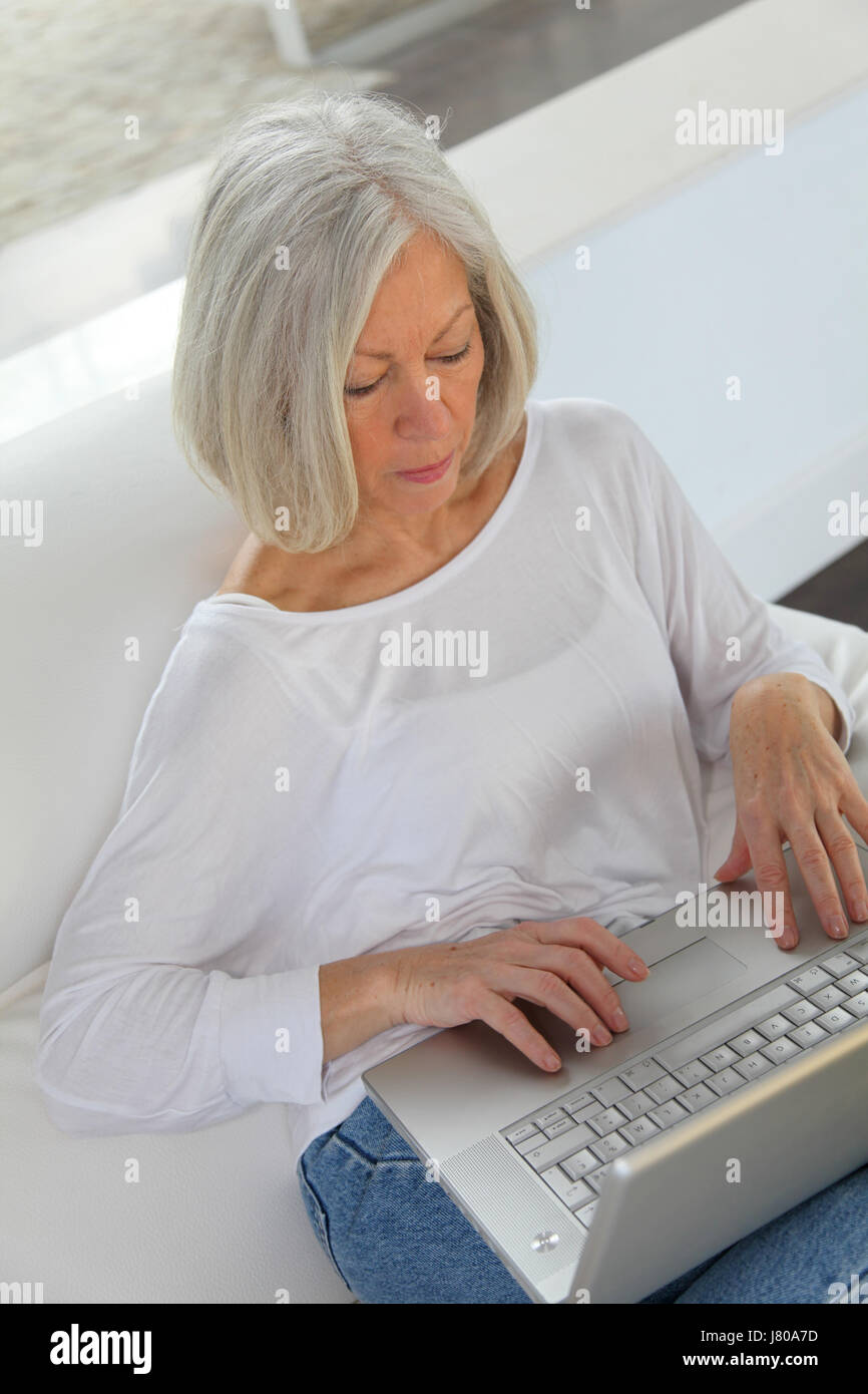 woman laptop notebook computers computer beautiful beauteously nice ...