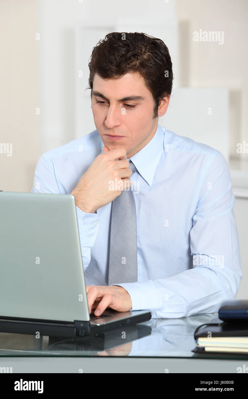 office laptop notebook computers computer laugh laughs laughing twit ...