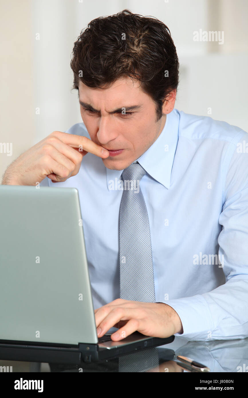 office laptop notebook computers computer laugh laughs laughing twit ...