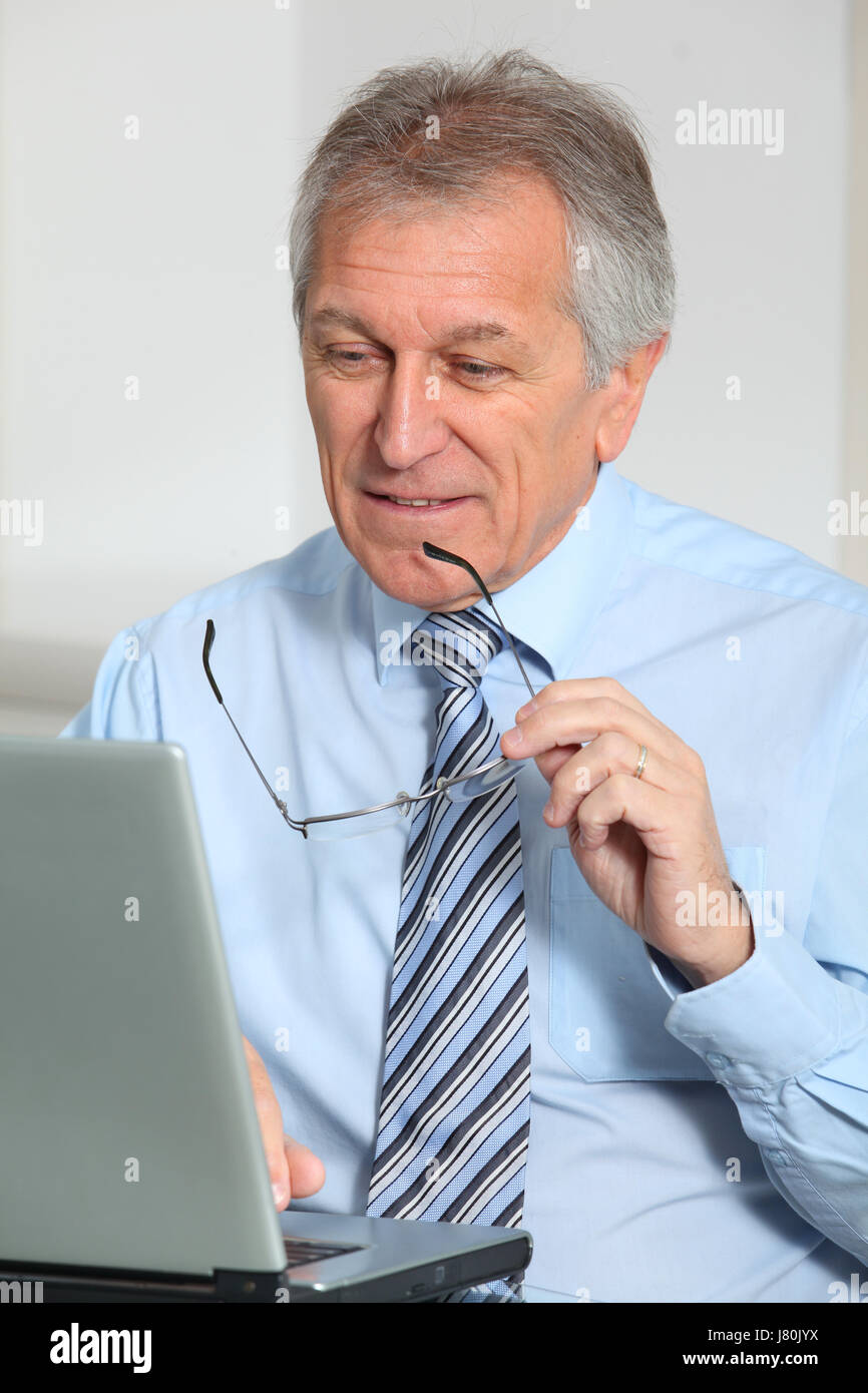 office laptop notebook computers computer laugh laughs laughing twit ...