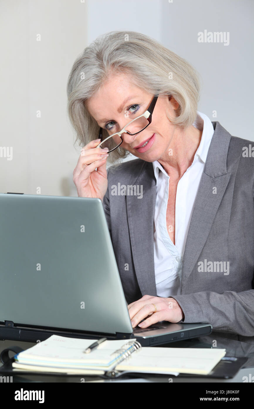 office laptop notebook computers computer laugh laughs laughing twit ...