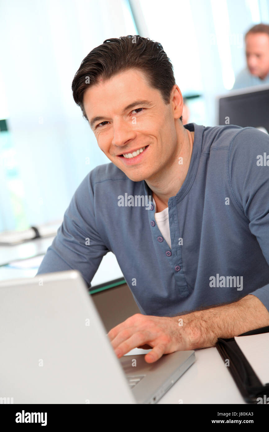 office laptop notebook computers computer laugh laughs laughing twit ...