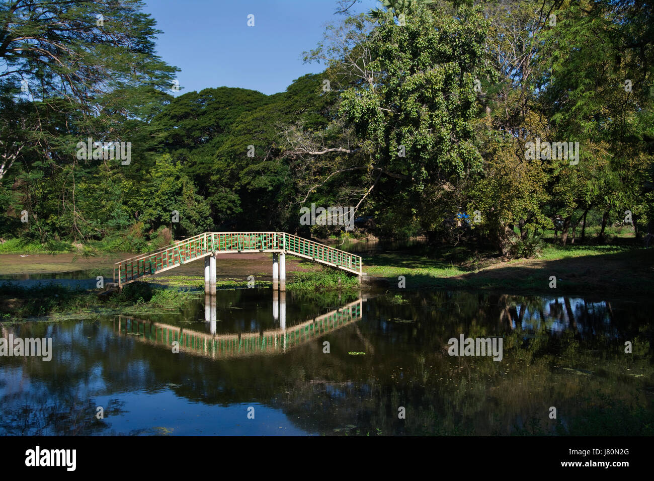 ASIA, MYANMAR (BURMA), Magway Region, Thayet Myo, scenic bridge over a ...
