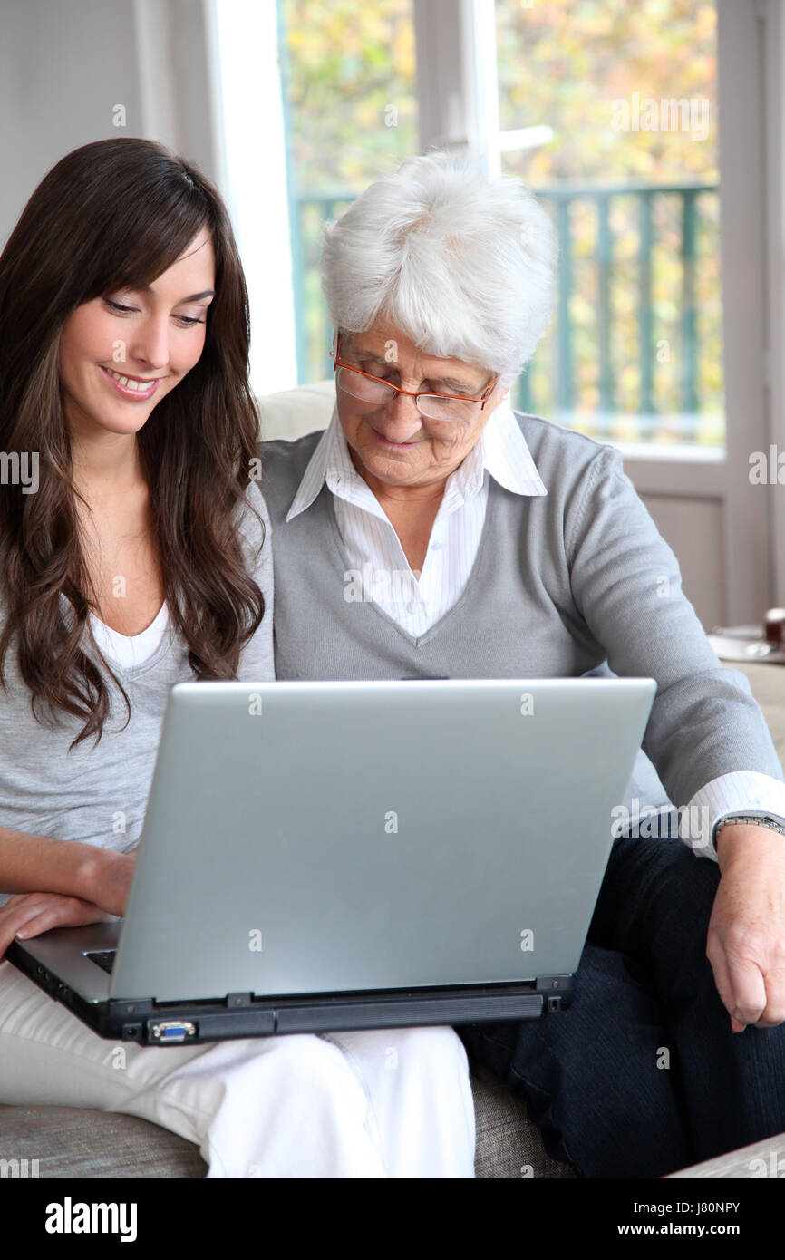 laptop notebook computers computer laugh laughs laughing twit giggle ...