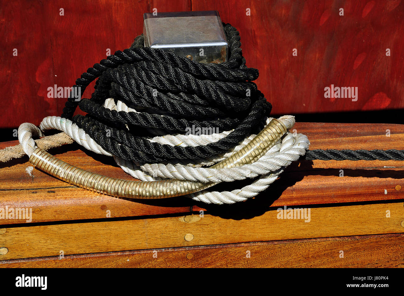 Rope tightened hi-res stock photography and images - Alamy