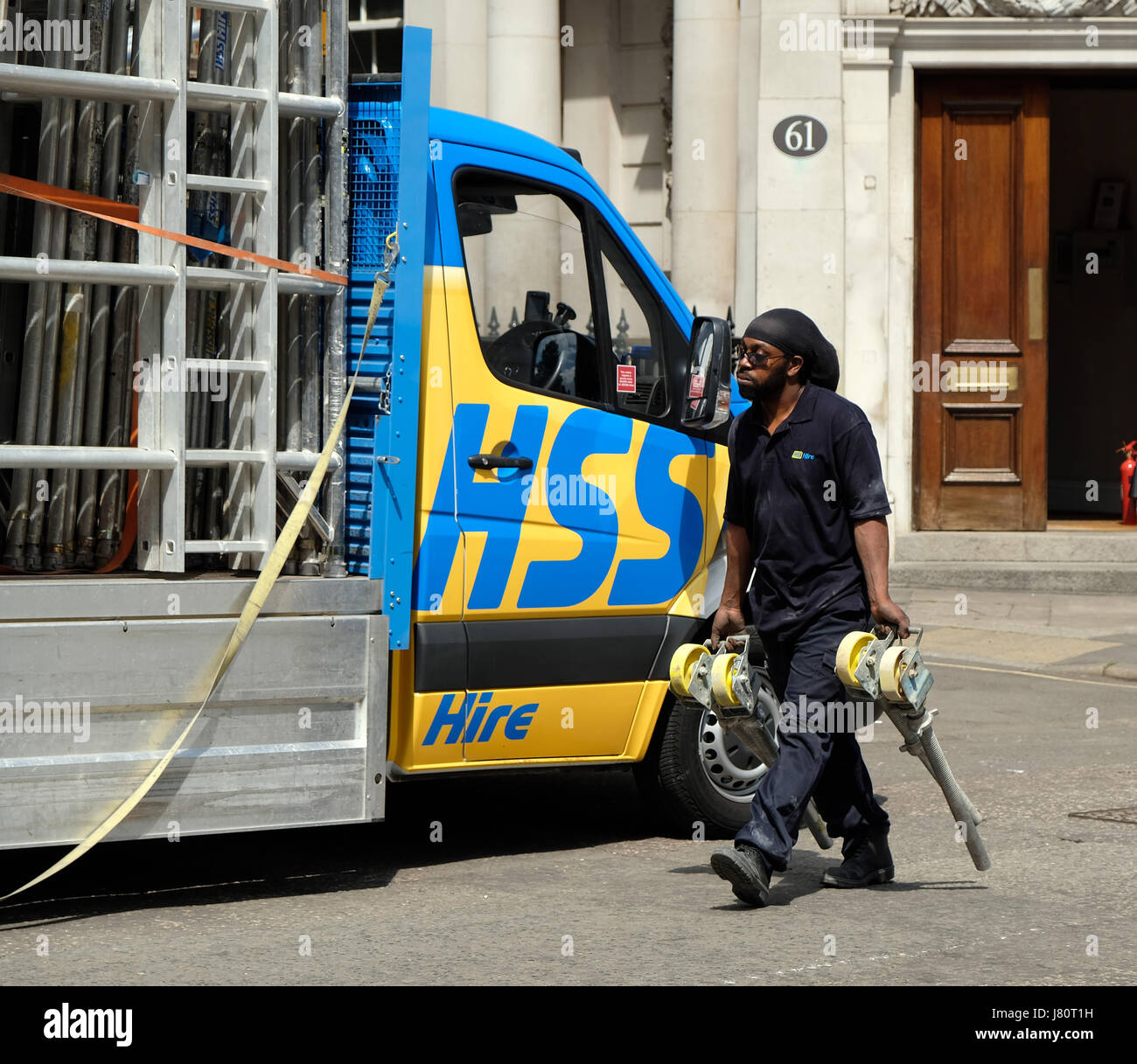 Loading scaffold hi-res stock photography and images - Alamy