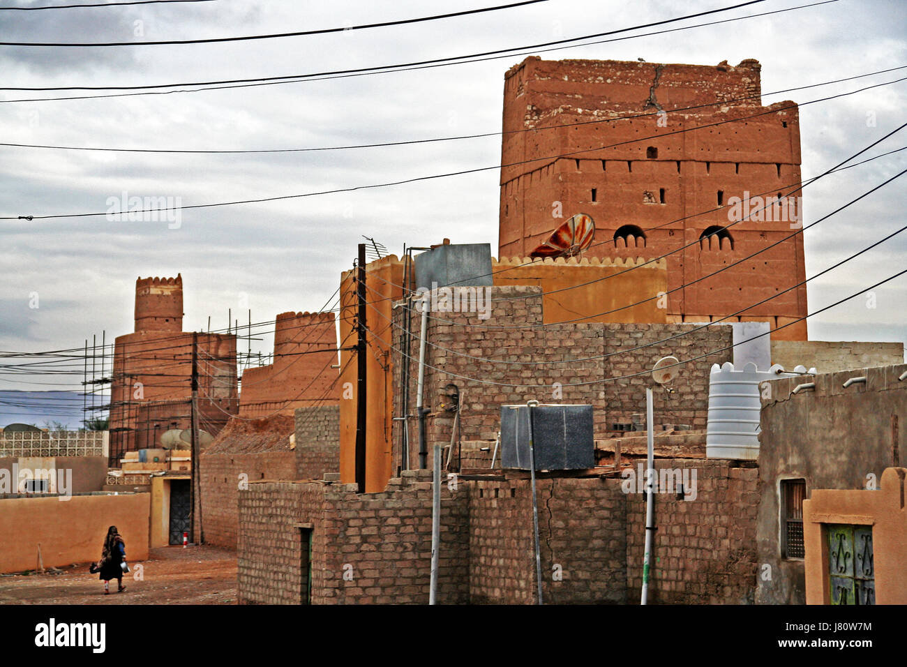 Traditional fortified mud brick houses at Al Kamil, southern Oman Stock ...