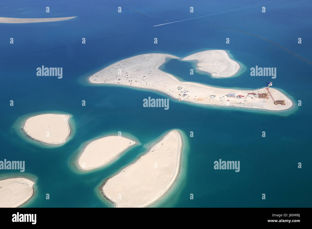 World islands dubai aerial hi-res stock photography and images - Alamy