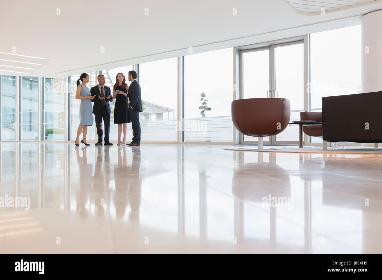 Office lounge hi-res stock photography and images - Alamy