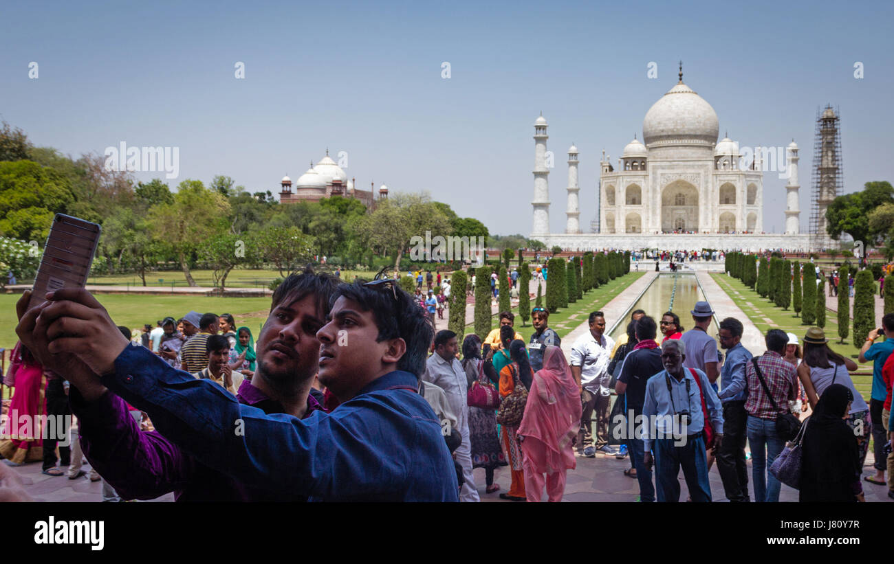Taj Mahal India Crowded High Resolution Stock Photography and Images ...