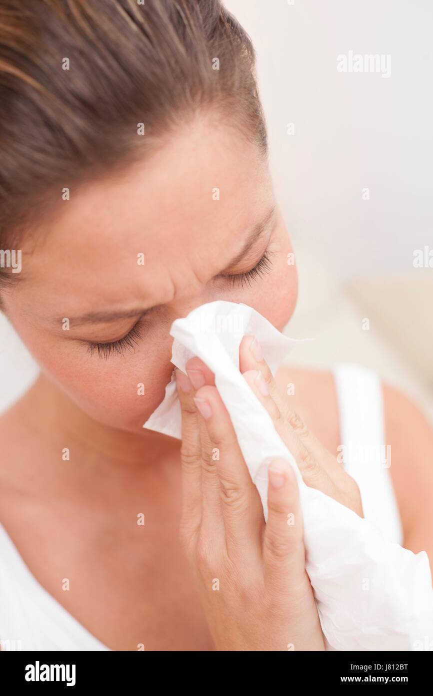 Tissue tissue hi-res stock photography and images - Alamy