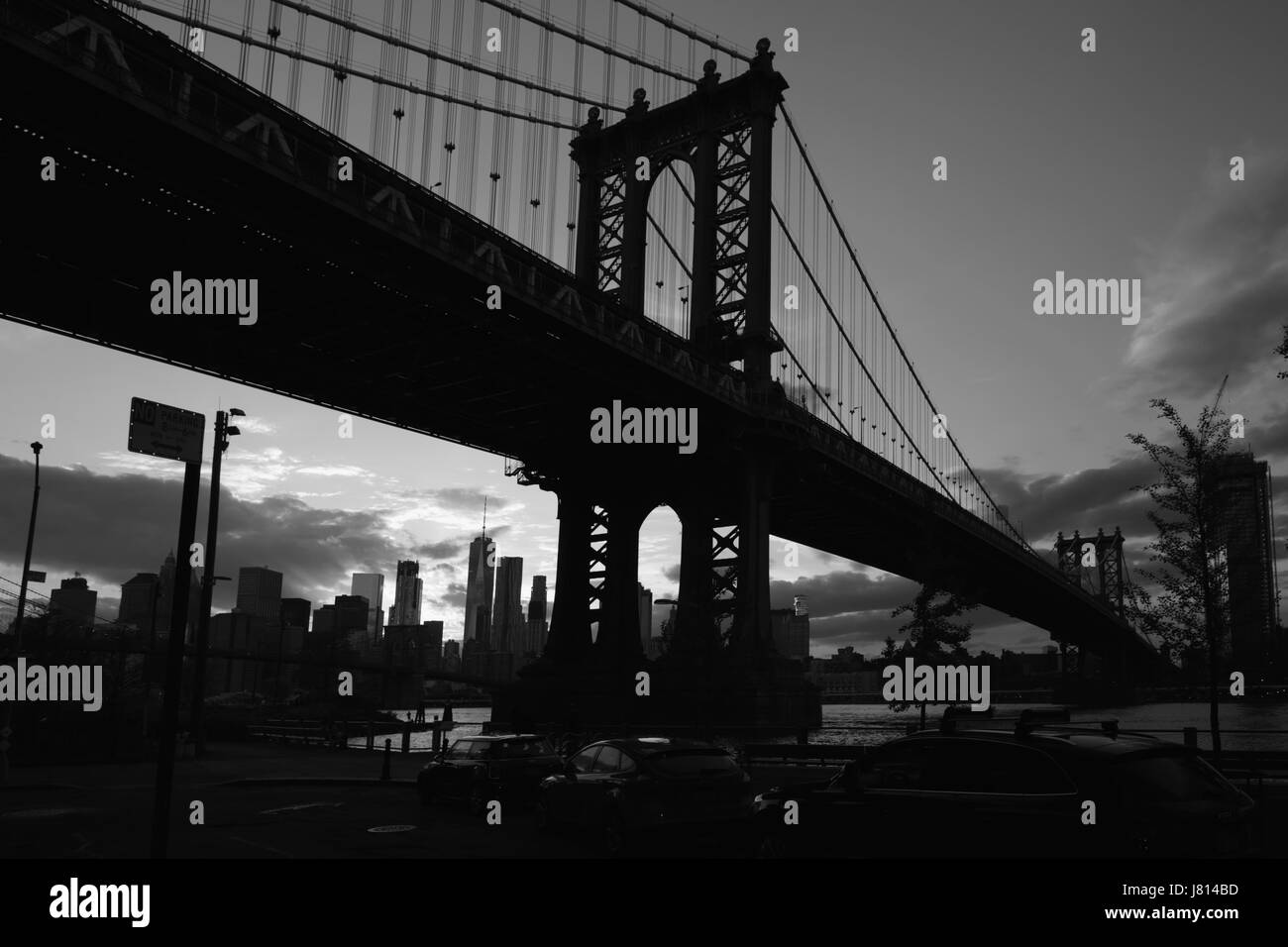 Brooklyn Bridge Silhouette Profile