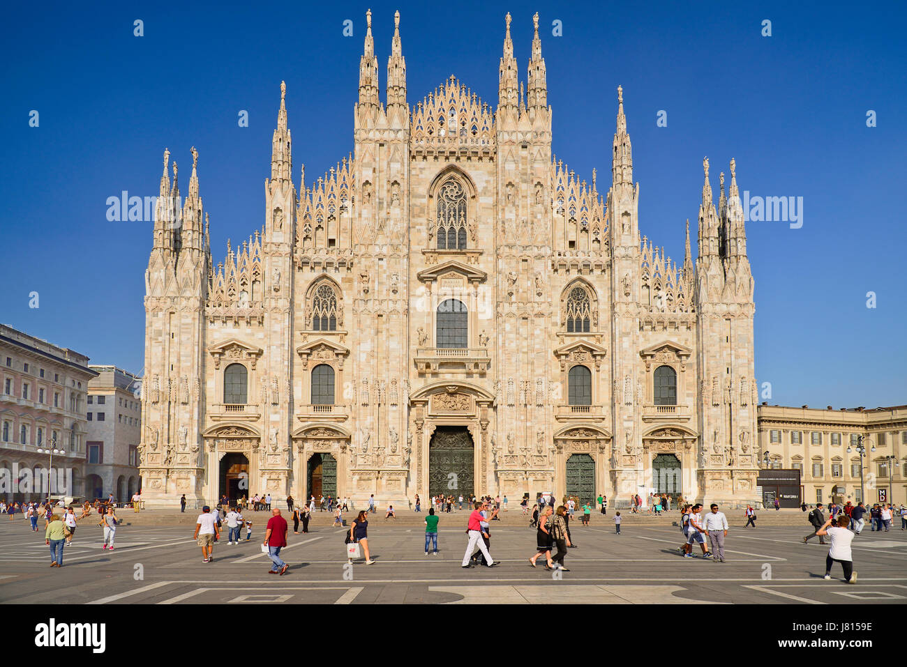 Front door duomo cathedral in hi-res stock photography and images - Alamy