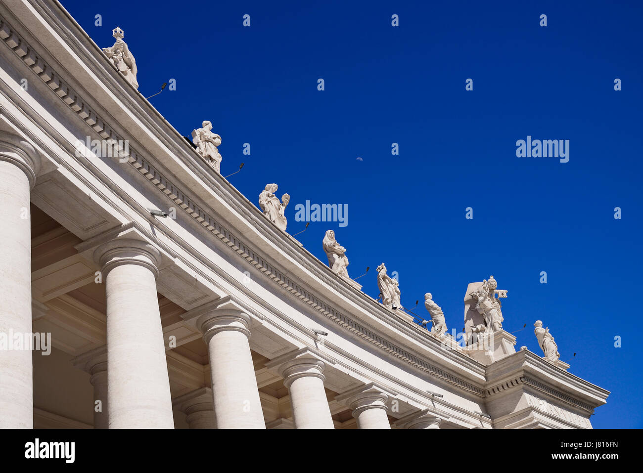 Rome italy colonnade architecture hi-res stock photography and images ...