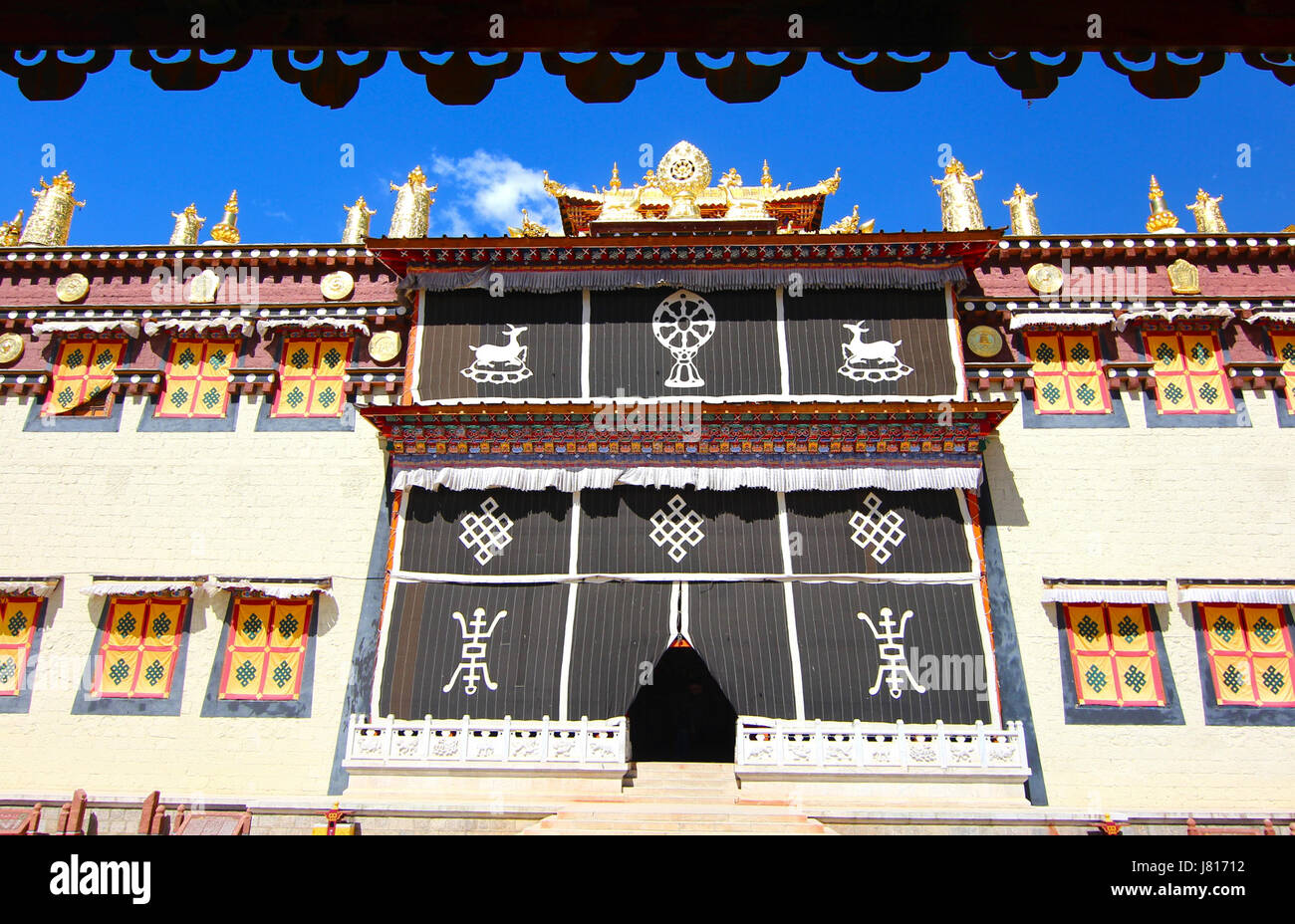 Songzanlin Temple also known as the Ganden Sumtseling Monastery, is a ...