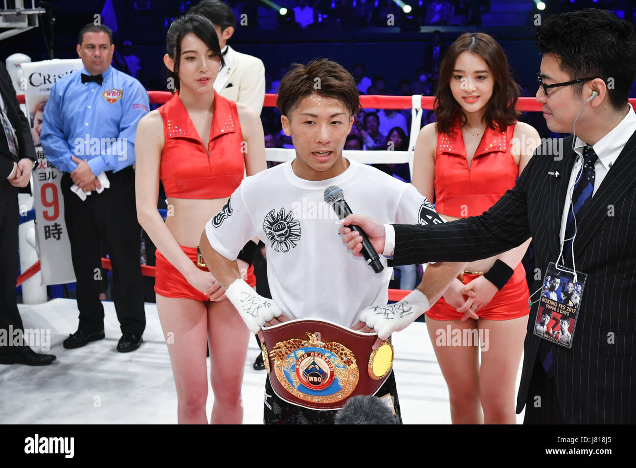 Tokyo, Japan. 21st May, 2017. Naoya Inoue (JPN), Yoshihiko Suzuki ...