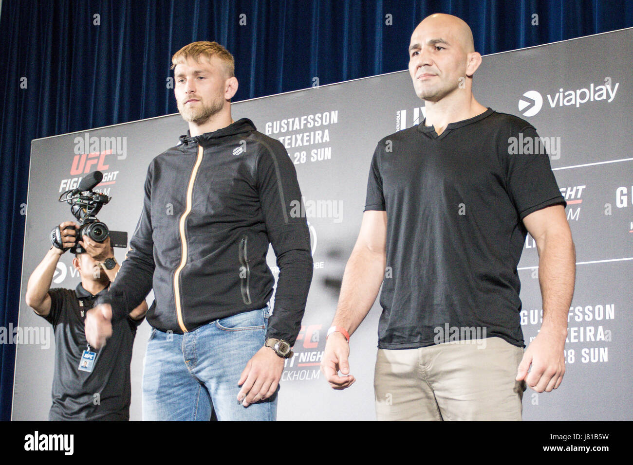 Ultimate fighting championship event hi-res stock photography and ...