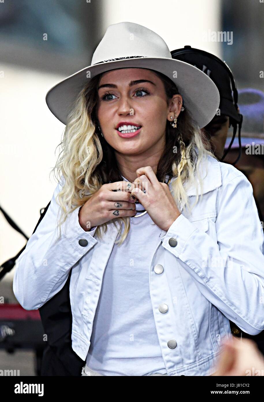 New York, NY, USA. 26th May, 2017. Miley Cyrus on stage for NBC Today ...