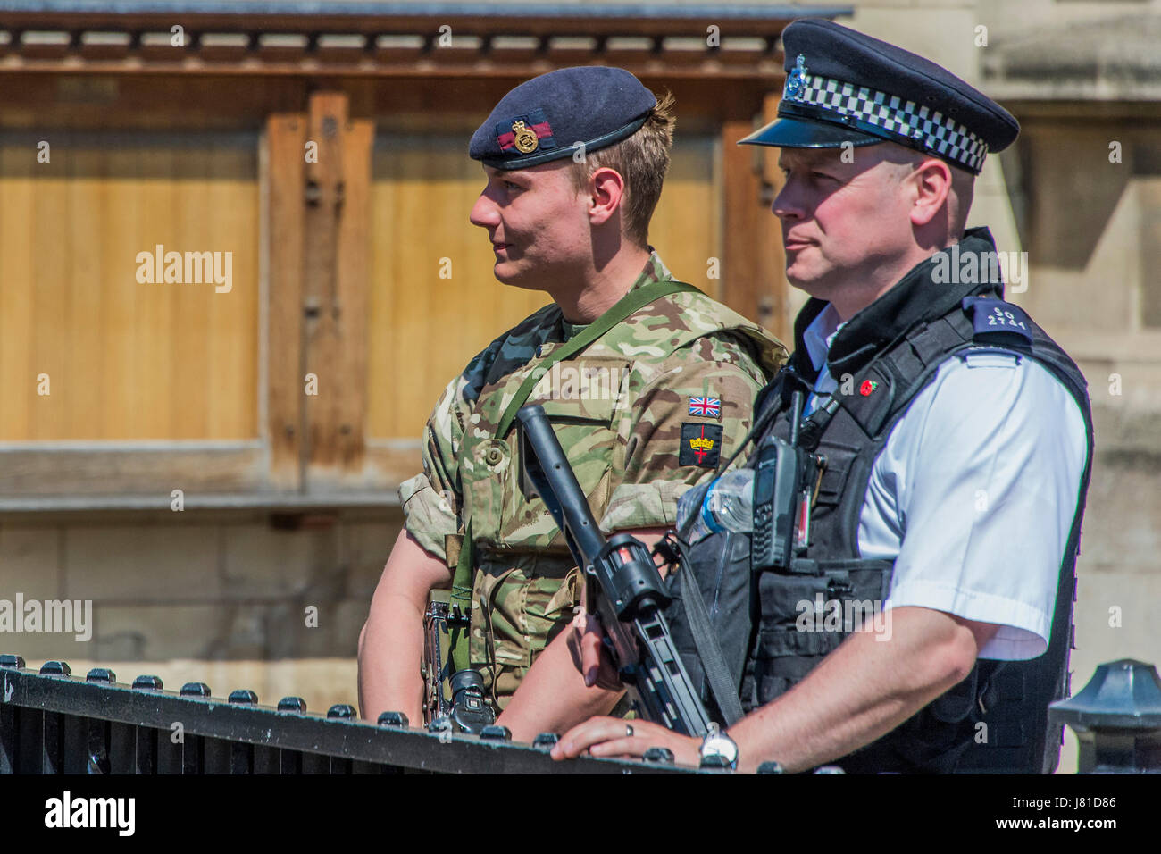 High security houses in london hi-res stock photography and images - Alamy