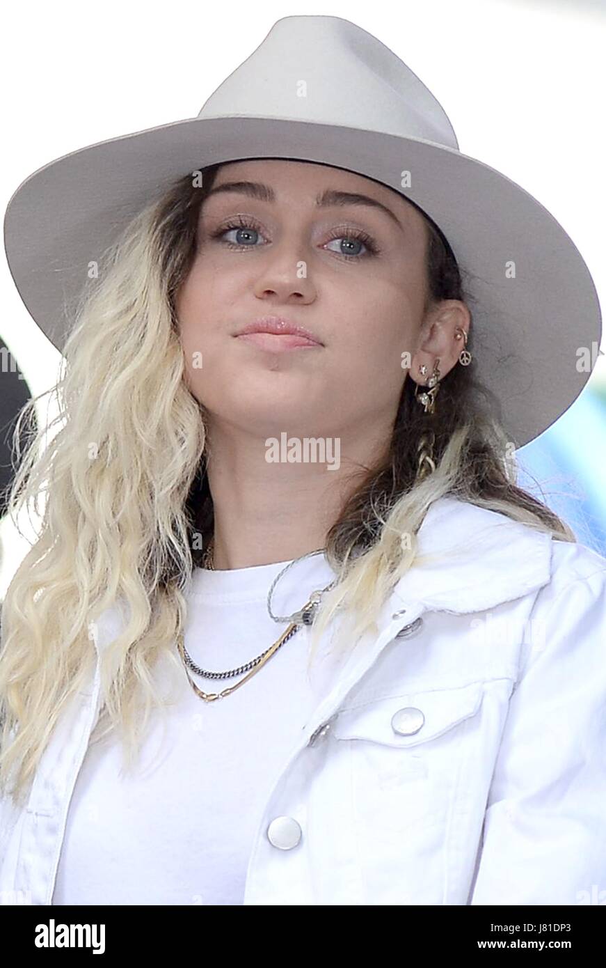 New York, NY, USA. 26th May, 2017. Miley Cyrus on stage for NBC Today ...