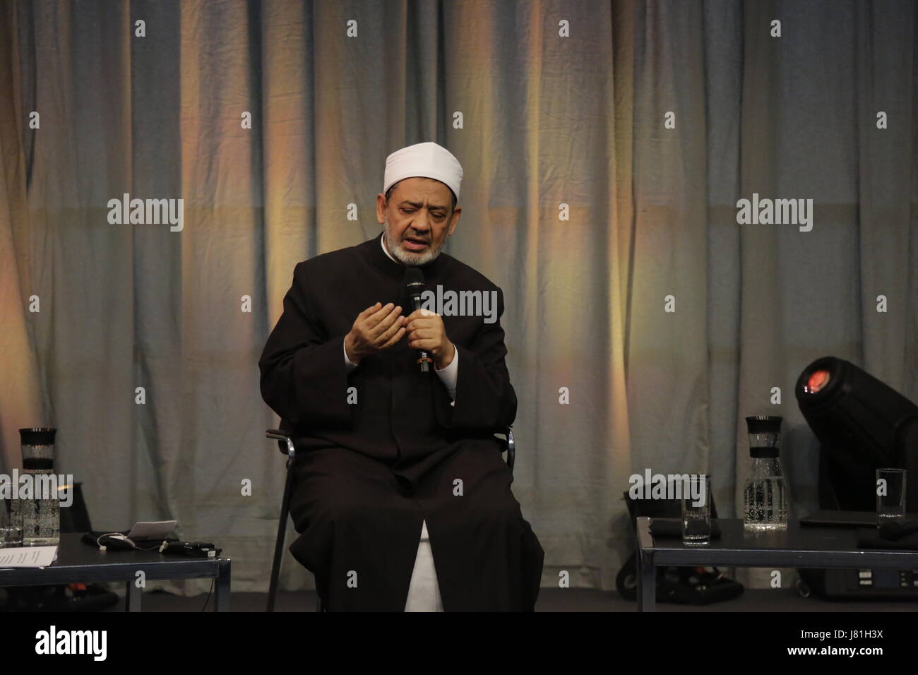 Ahmed el-Tayeb talks at the Kirchentag. The Grand Imam of al-Azhar ...
