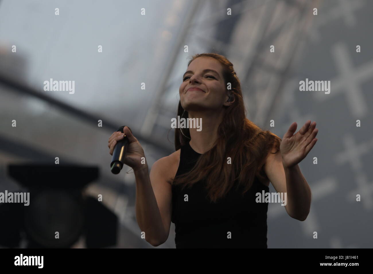 Yvonne Catterfeld performs live at the Brandenburg Gate. German singer ...
